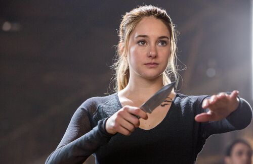 500px-Tris_Divergente_Promo_18.jpeg 500px-Tris_Divergente_Promo_18.jpeg