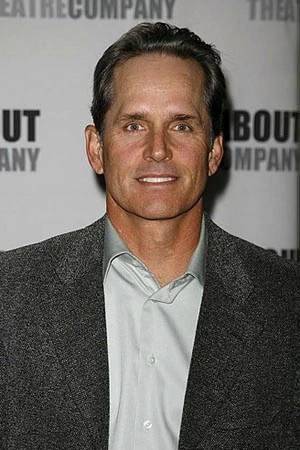 Gregory Harrison - Doblaje Wiki