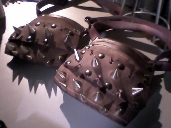 Leonidas' Cestus - Warehouse 13 Artifact Database Wiki