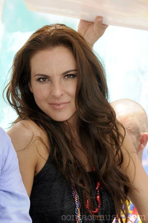 [Série] Jane The Virgin - Forum du Site Univers-L.com