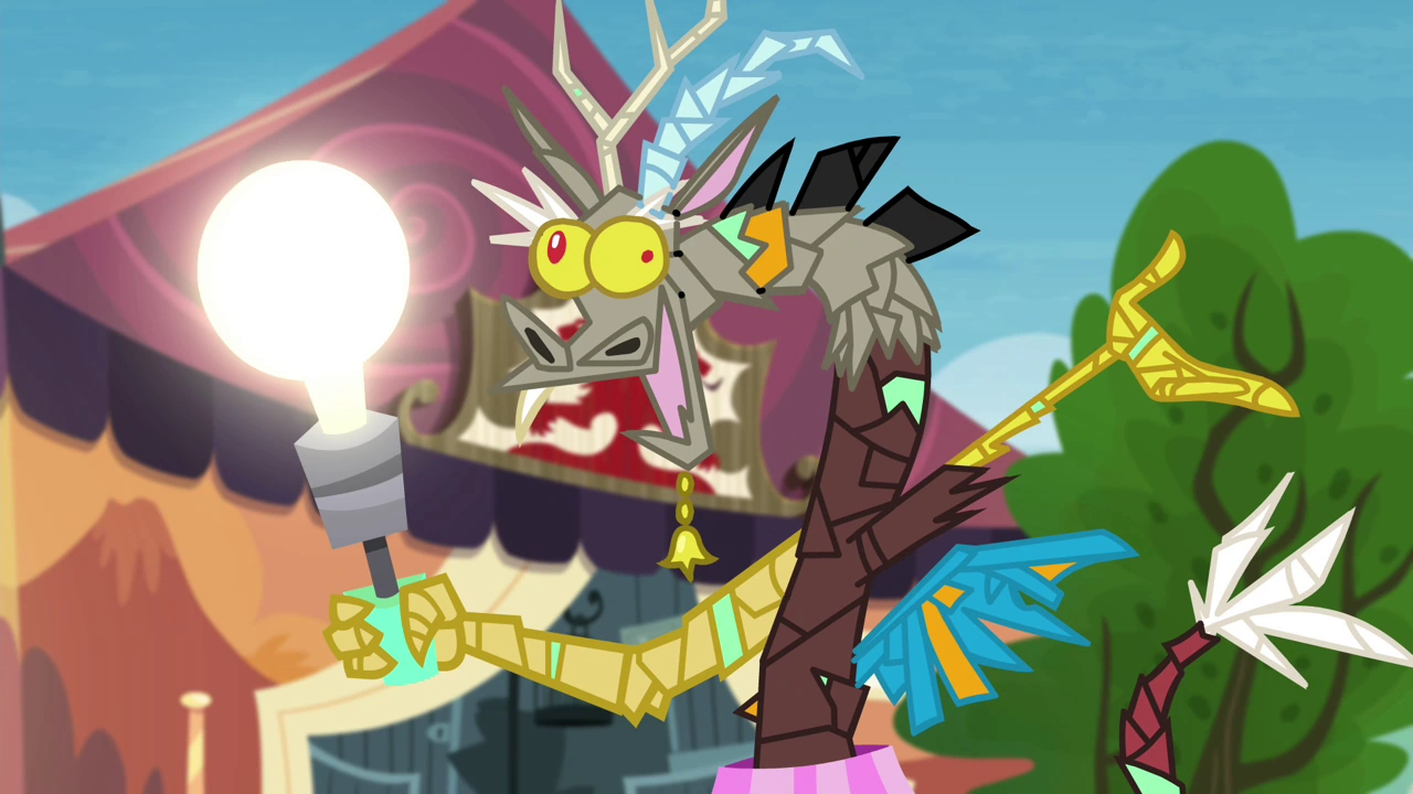 File:Discord lamp with lit bulb s4e22.png - My Little Pony Friendship ...