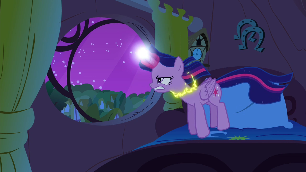 Image - Twilight slowly levitating S4E26.png - My Little Pony ...