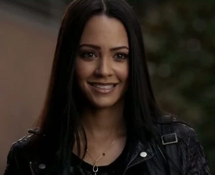 Sarah Nelson - Wiki Vampire Diaries France